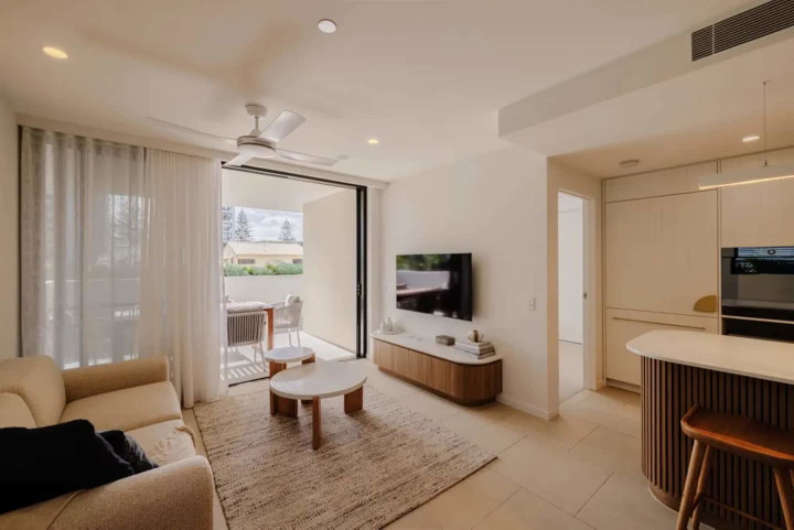 Esprit Rainbow Bay  Luxury Apartment 106 - Coolangatta