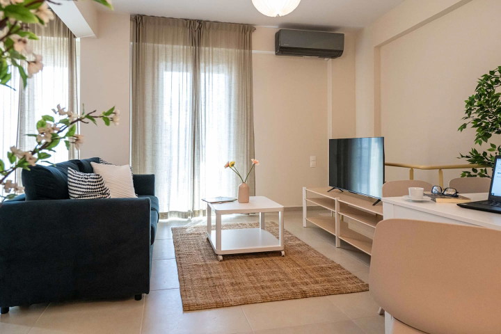 Home Easy Kalamata, Central Getaway, Privé Parking - Kalamata