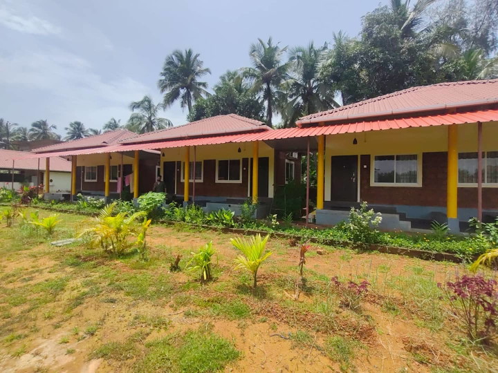 Cozinn B128 - 3 Family Rooms | Beachside Stay - Gokarna