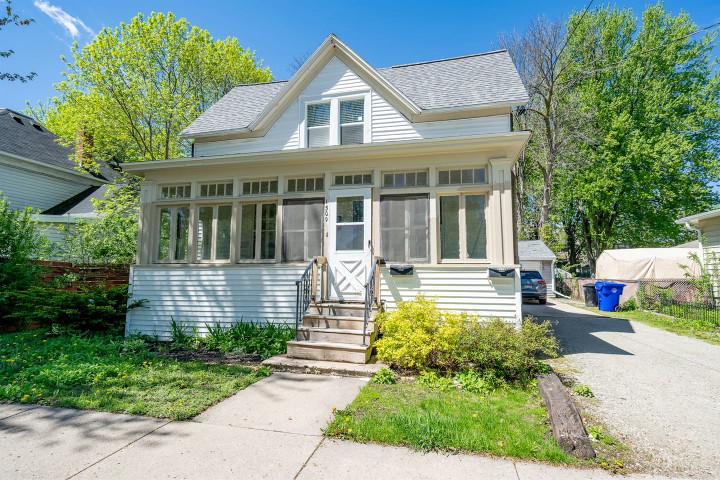 1br Retreat W/ Fireplace, 10 Min Downtown - Appleton, WI