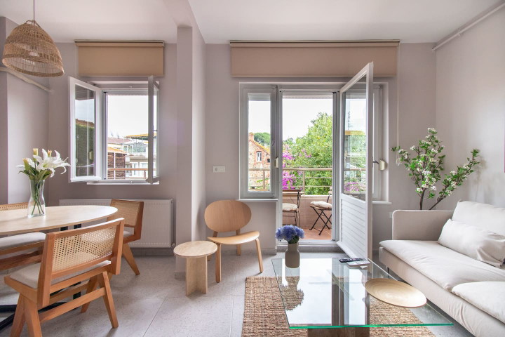Charming 2br Island Flat With Balcony In Buyukada - Heybeliada