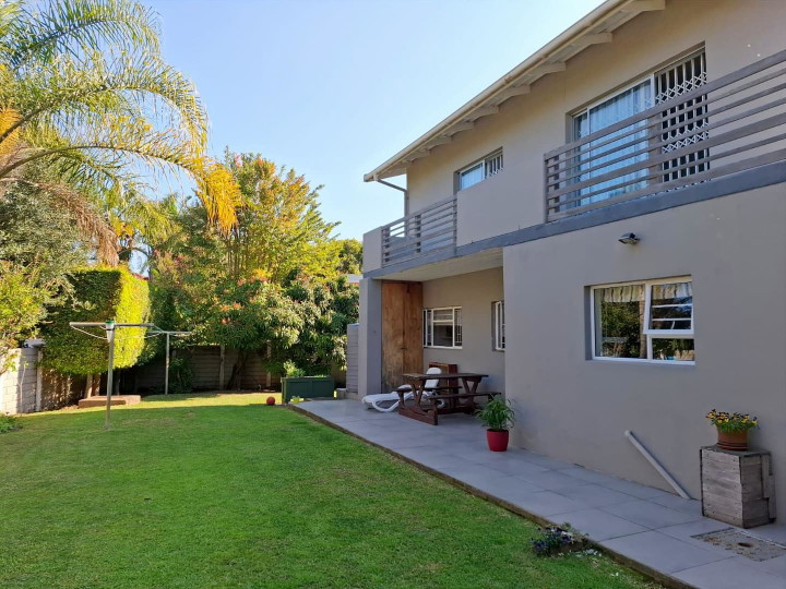 Lagoon Breeze - Few Steps To The River Mouth - Plettenberg Bay