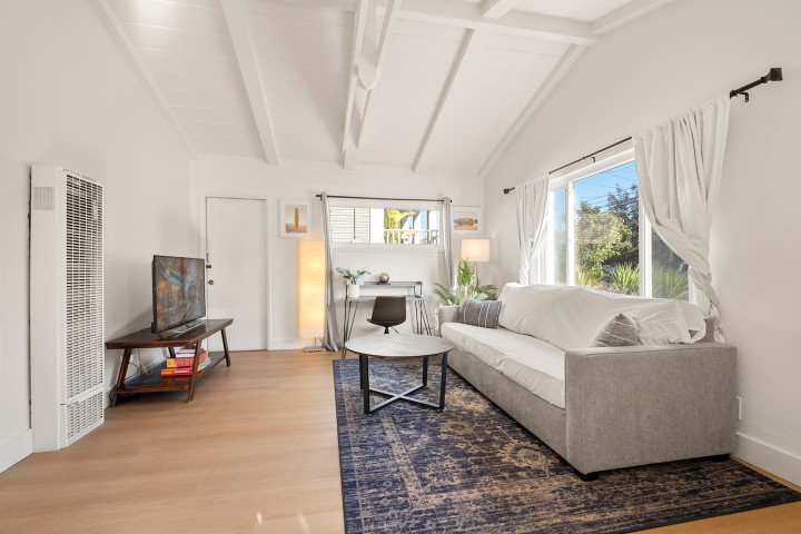 Convenient 1bd Near Bushrod & Berkeley W/ Parking - Berkeley