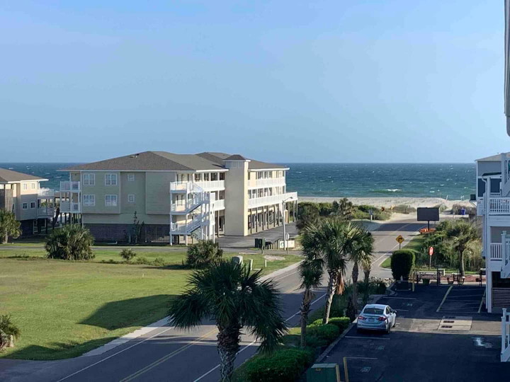 Beautiful 2/2 Ocean View Condo - Oak Island, NC