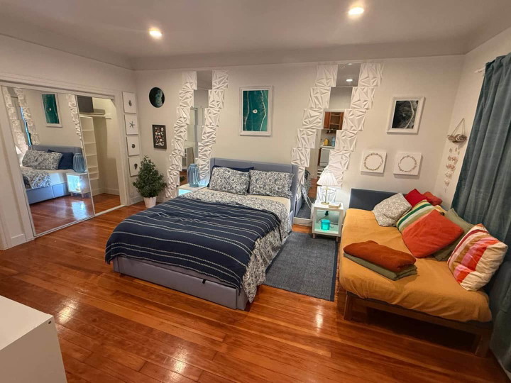 Breezy Suite In Hollywood - West Hollywood, CA