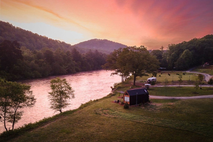 Asheville River Cabins - Sierra Nevada