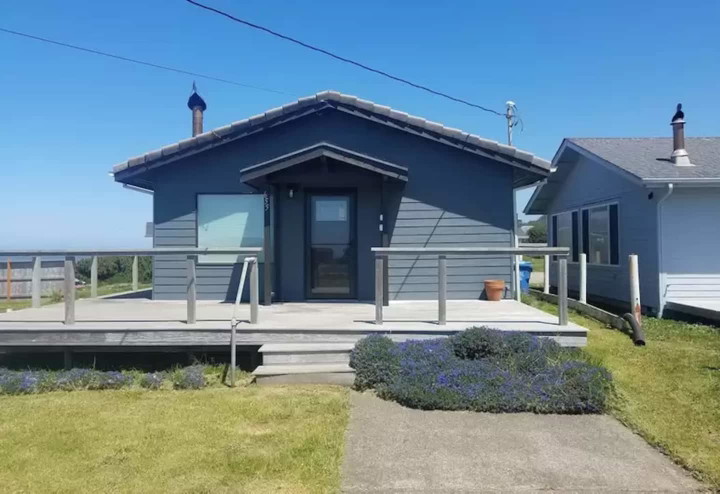 Oceanside Beach Cottage - Yachats, OR