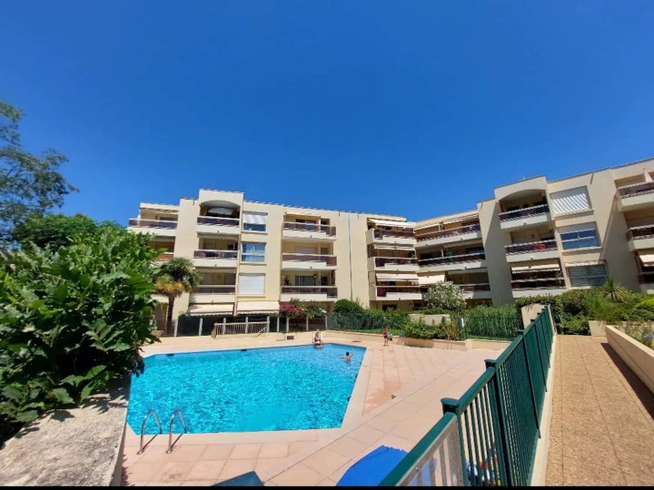 The Beach Apartment - French Riviera