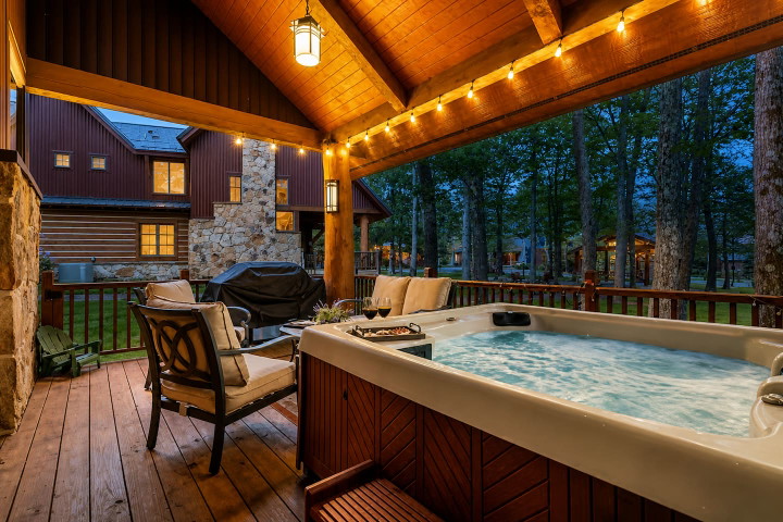 Family & Pet-friendly 5br Ski-in/out With Hot Tub! - Deep Creek Lake, MD