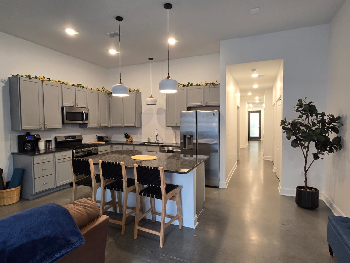 Slate & Sunflower - New 2bdrm/2bath Loft! - Lawrence, KS