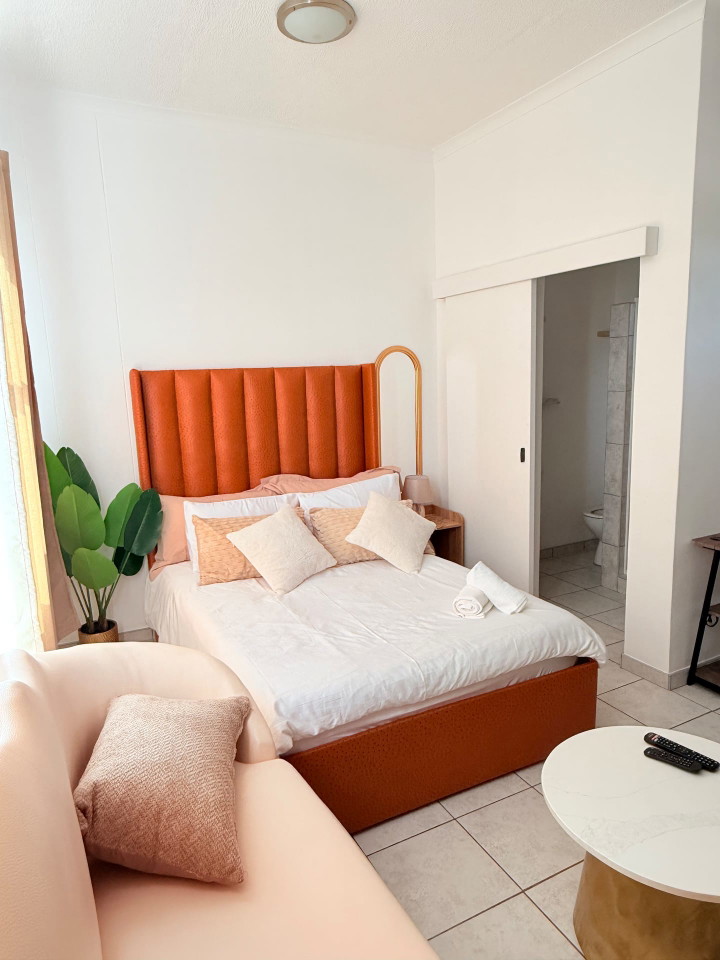 Cozy Studio Near City Center - Windhoek
