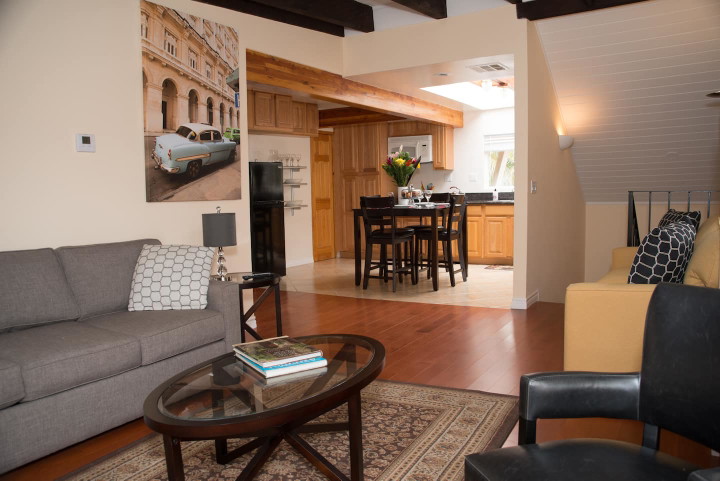 Walking Distance From 5 Star Resturants! - Westwood - Los Angeles