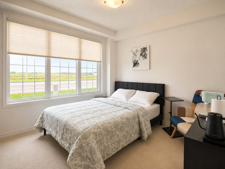 Private Suite & Entrance  Ensuite Bath  Parking - Barrie