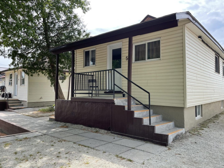Dock Life Beach 1 - Cottage 6, Riverside, 2 Bdrm - Wasaga Beach