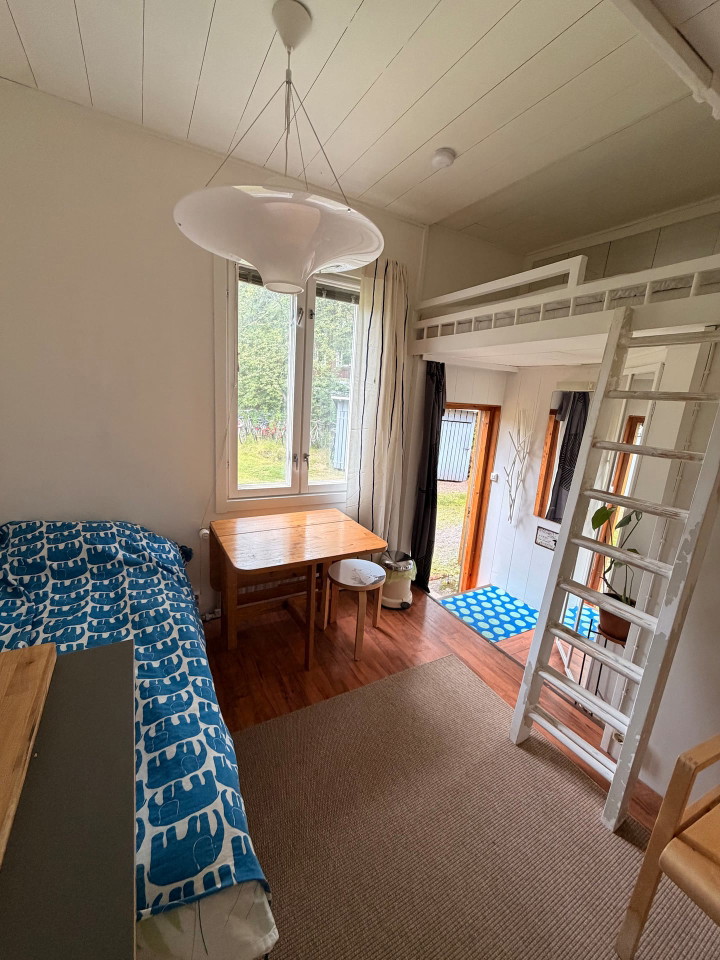 Cozy Wooden House Flat W/ Direct Garden Access - Helsinki