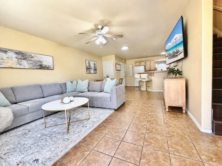 Two Luxury Master Suites 2.5bth Townhome *Sleeps 6 - Harlingen, TX