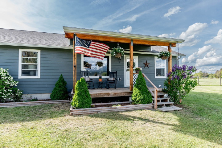 Yellowstone Retreat | Hot Tub +Views +1 Acre +Ac - Livingston, MT