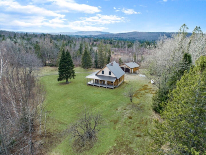 North Woods Escape - Direct Atv - Modern And Clean - Pittsburg, NH