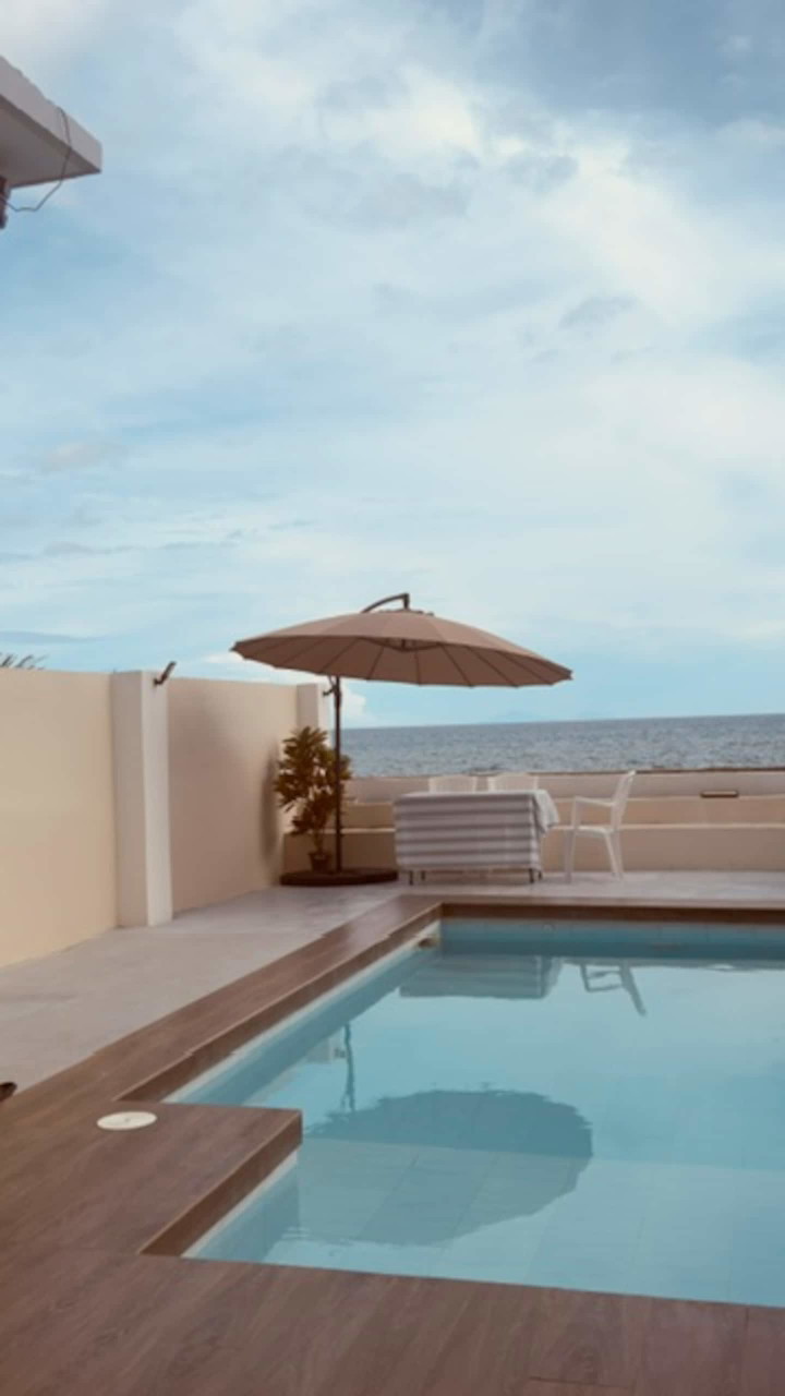 High Ceiling Vacation House With Pool & Ocean View - Maasin City