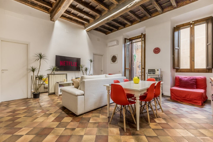 Your Comfortable Roman Accommodation In Fontana Di Trevi - Roma