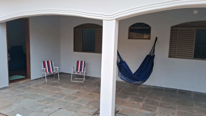 Casa De Fundo Próxima à Uem - Maringá