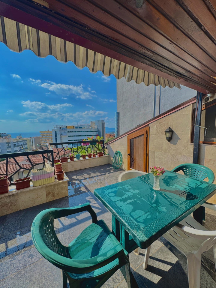 3+1 With Sea Views In The Center - Kuşadası