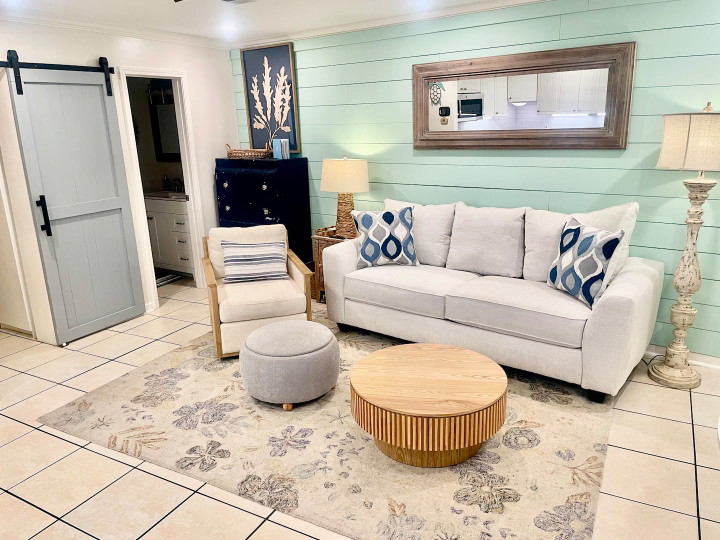 Beach Bum Bungalow - Seacrest, FL