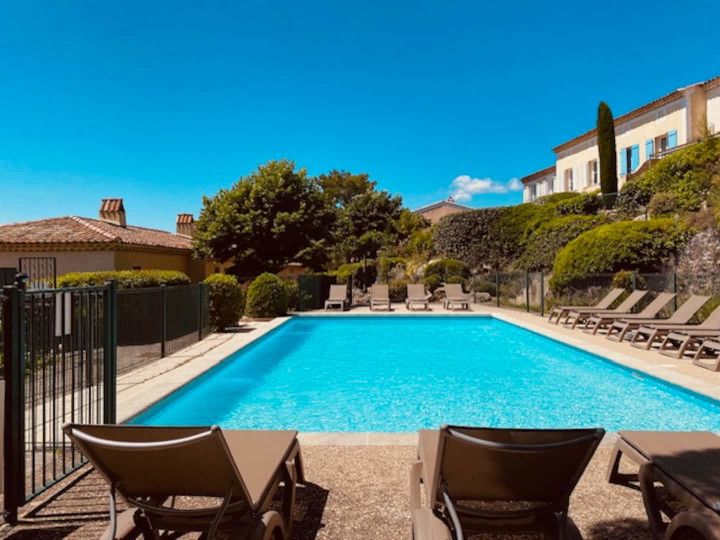 Charmante Bastide Avec Piscine Golf De Pont Royal - Pélissanne
