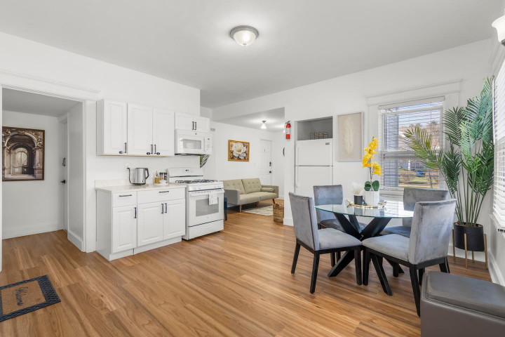 3br Group Stay | Near Yale & Hospital - Branford, CT
