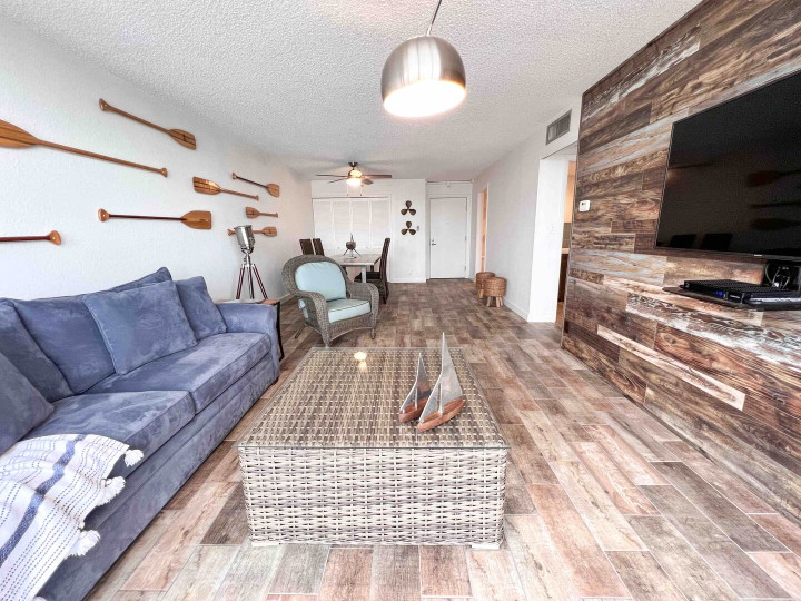 Cozy Intercoastal Condo - 더네딘