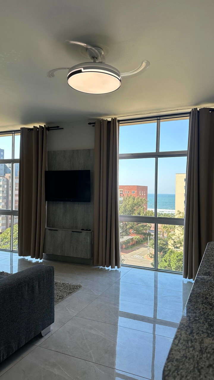 Modern Sea-facing Apartment - Durban