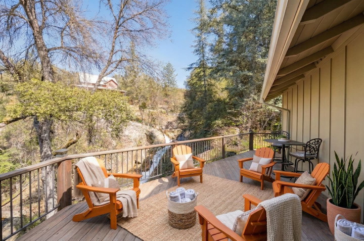Waterfalls View Cabin 13mi Yosemite South Gate - Bass Lake, CA