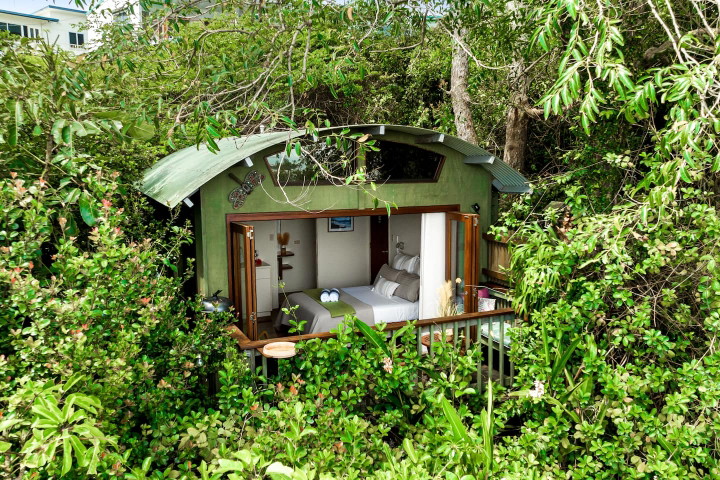 The Beach Treehouse With Ocean Views - Mooloolaba