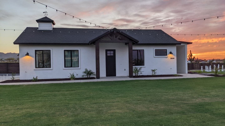 Cozy Cottage On 1.5 Acres W/pond - Queen Creek, AZ