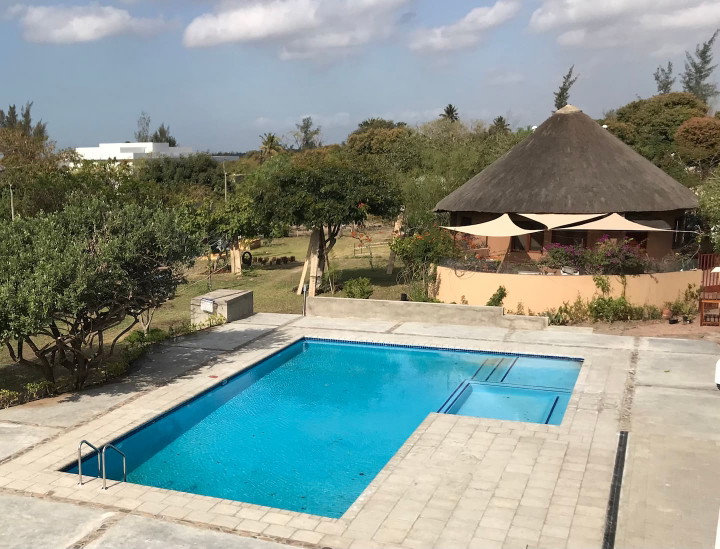 Belle Maison Traditionnelle Indépendante Pour 2/3 - Mozambique