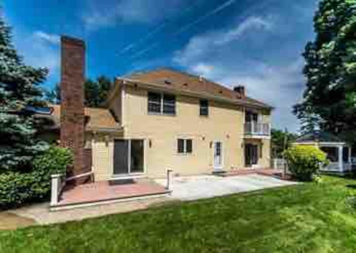 # 216-b Lower Level Entire Studio W/ Private Bath - Concord, MA