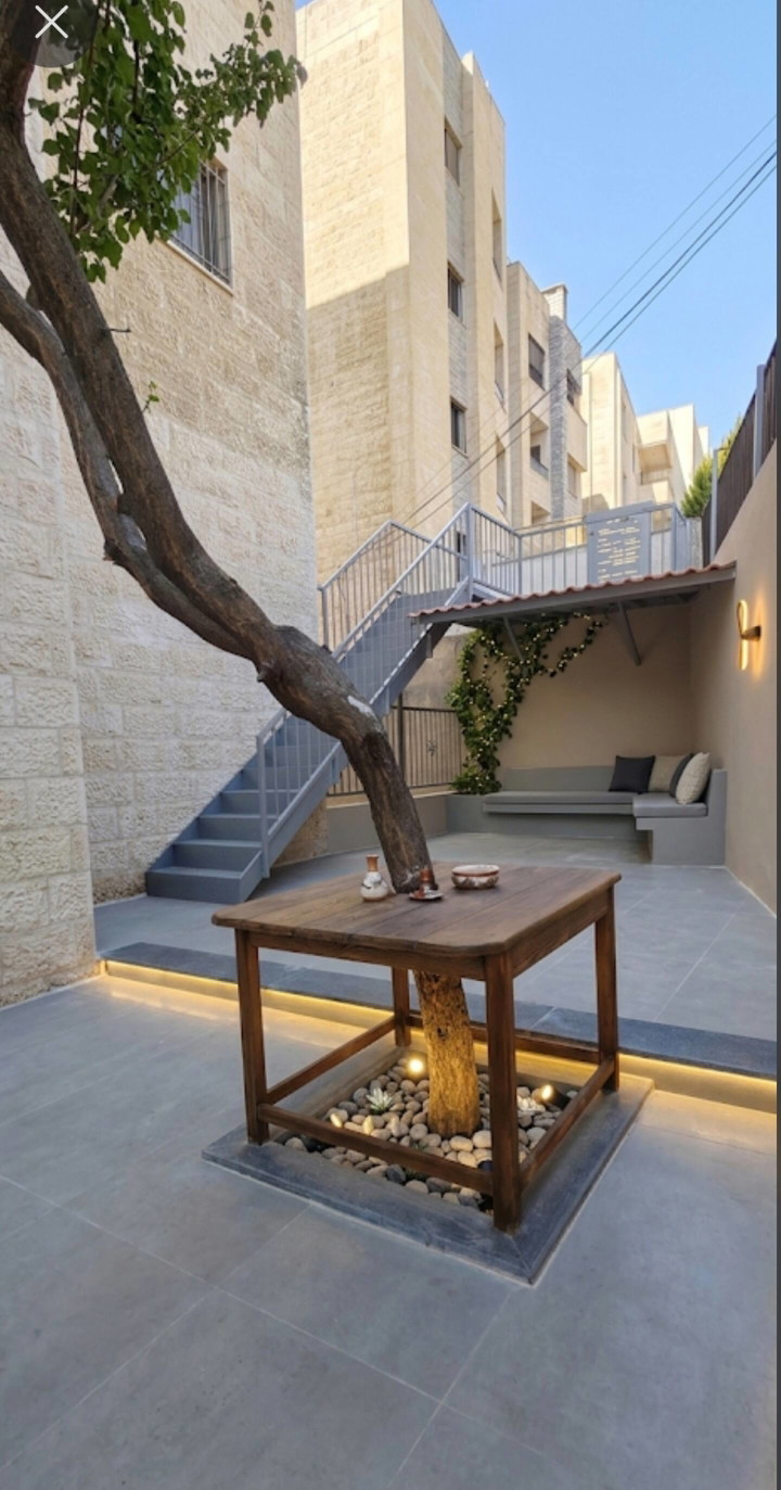 Deir Ghbar, ​The Orchard & Slate Suite - Amman