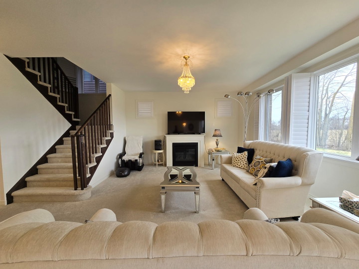 Private Room - Grand And Gorgeous - Fergus