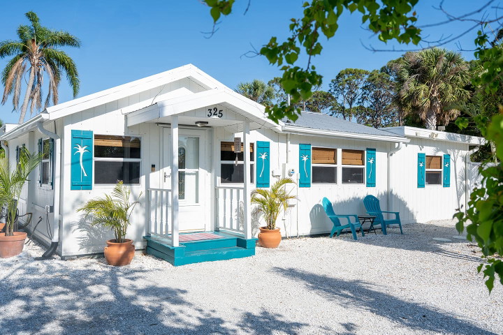 Bamboo Cottage, Minutes To Beaches & Dearborn St! - Manasota Key, FL