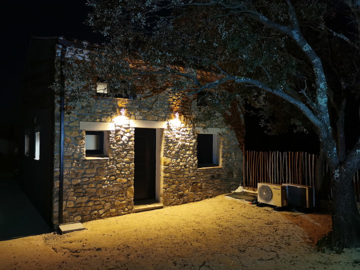 Cottage Near Uzès "At The Edge Of Uzès" - Francja