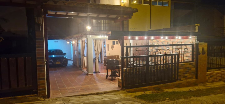 Hermosa Cabaña En San Jerónimo - Asados Y Relax - San Jerónimo