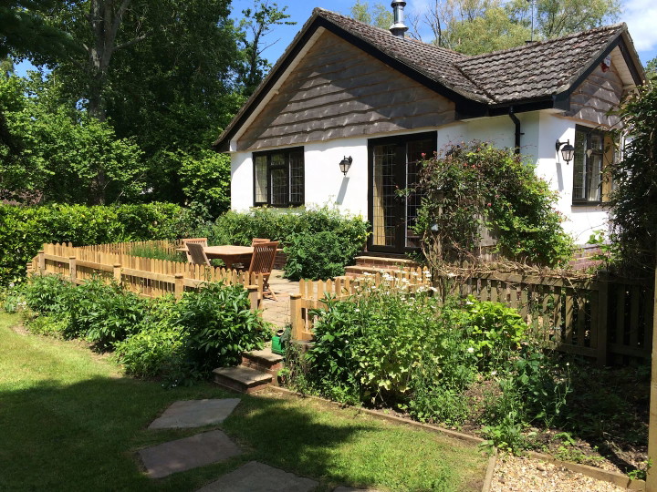 Hyde Paddock, New Forest, With Hot Tub & Log Fire - Fordingbridge