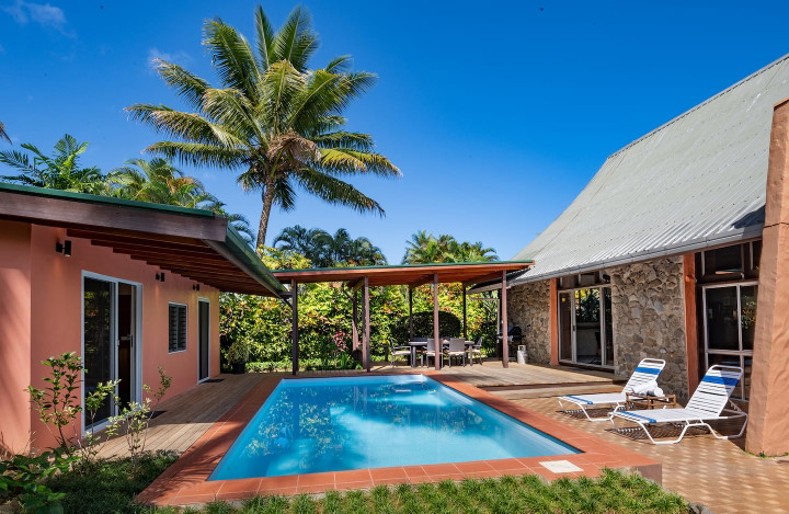 Pool, Backyard Retreat, Free Wifi, Walking Distance To The Beach & Restaurant - Fiji