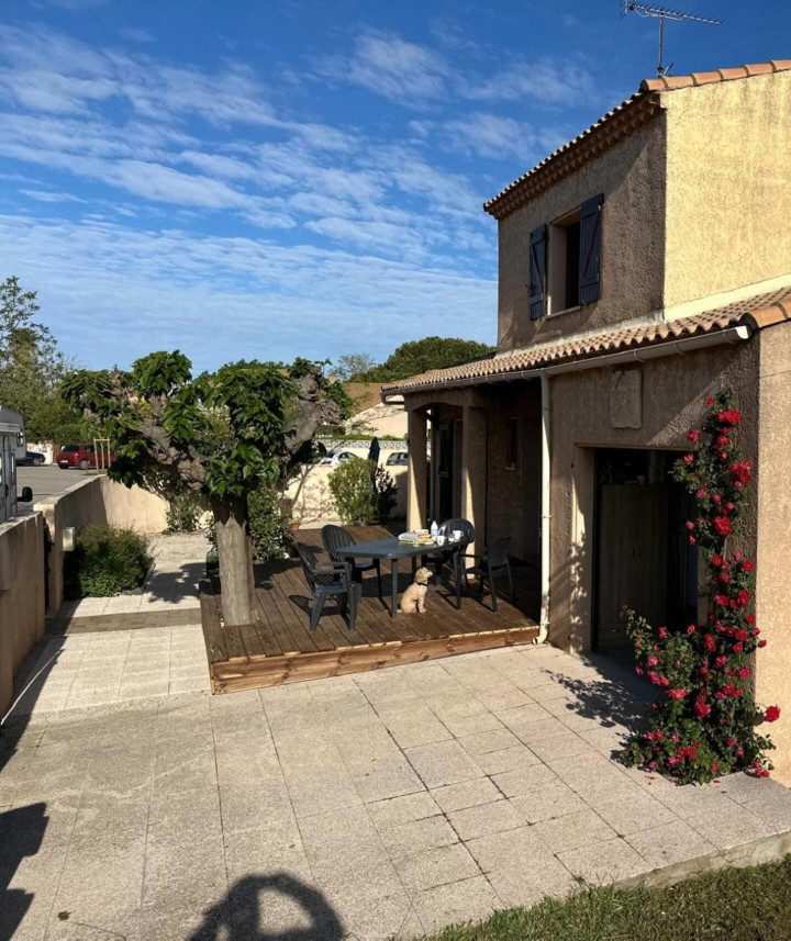 Belle Villa Climatisée Au Bord De La Méditerrané - Vias