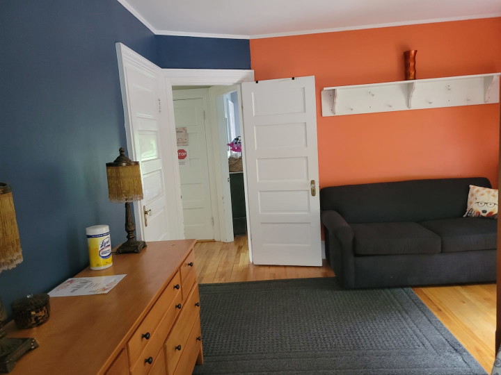 The Bright, Cheery And Sunfilled Orange Room - Portland, ME