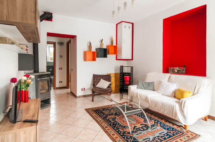 Comfortable Three-room Apartment With Private Parking - Lake Maggiore