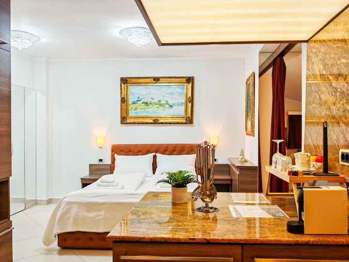 Divalux New Suite D | Boutique Hotel | Parking - Novi Sad