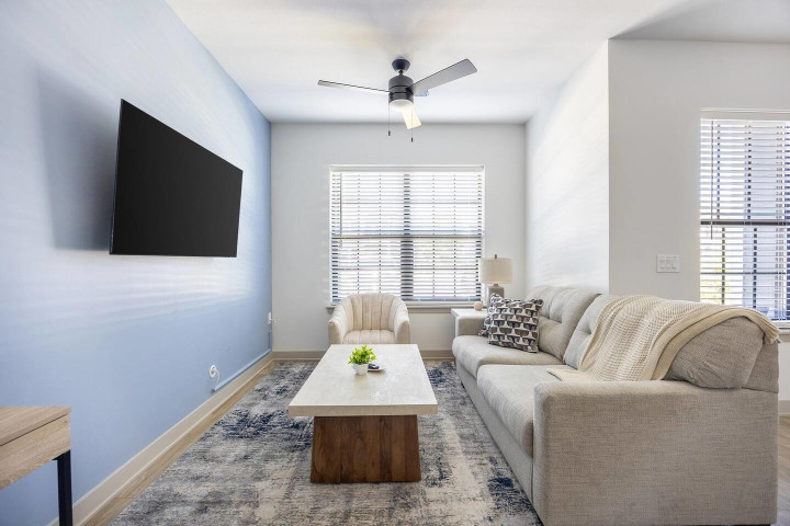 Landing | Beautiful 2bd, Clubhouse, Gym - Greenfield, IN