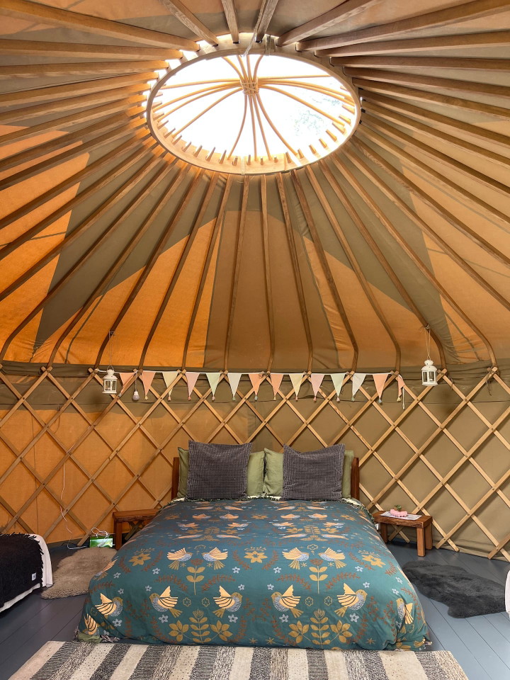 Stunning And Secluded Yurt Stay - Cotswolds