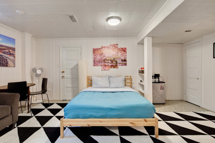 Cozy Guest Basement Suite W/ Private Entrance - Takoma Park, MD